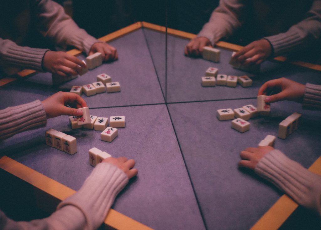 5 Best Strategies for Winning Mahjong - Expat Bets